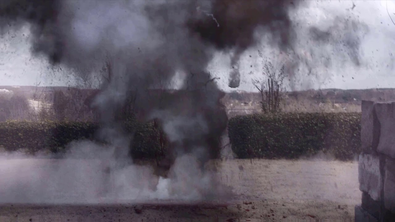 War VFX Test - Graphic Landmine Content - YouTube