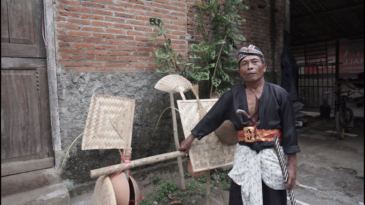 Konstruksi Makna Tradisi Begalan Dalam Upacara Perkawinan Adat Banyumas ...