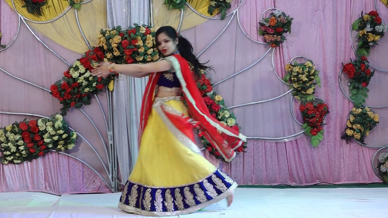Indian Wedding Sangeet Dance || Bride's Side Dance || Bride Team - YouTube