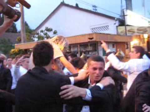 Montenegro High School Students the night of their prom - YouTube
