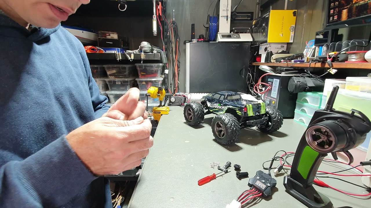 Blackzon Slayer Monster Truck - YouTube