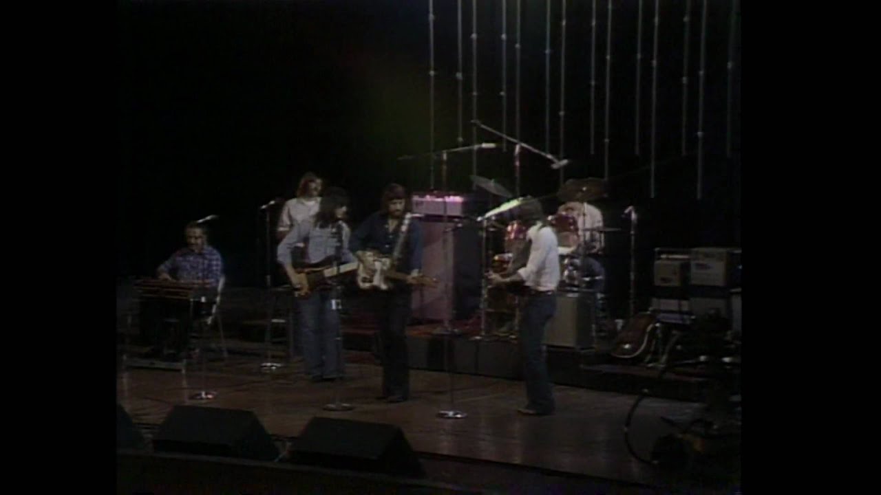 Waylon Jennings: Slow Rollin' Low - Live - YouTube