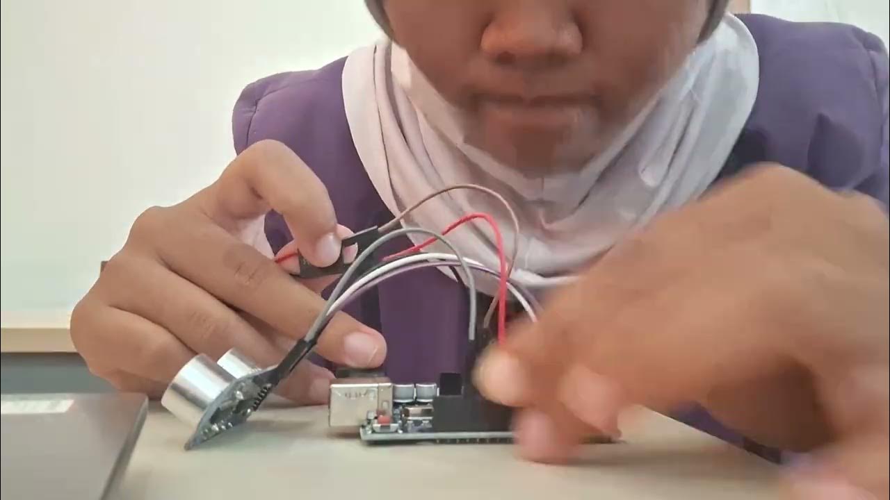 Tutorial Merangkai Sensor Ultrasonic Pada Arduino Uno - YouTube