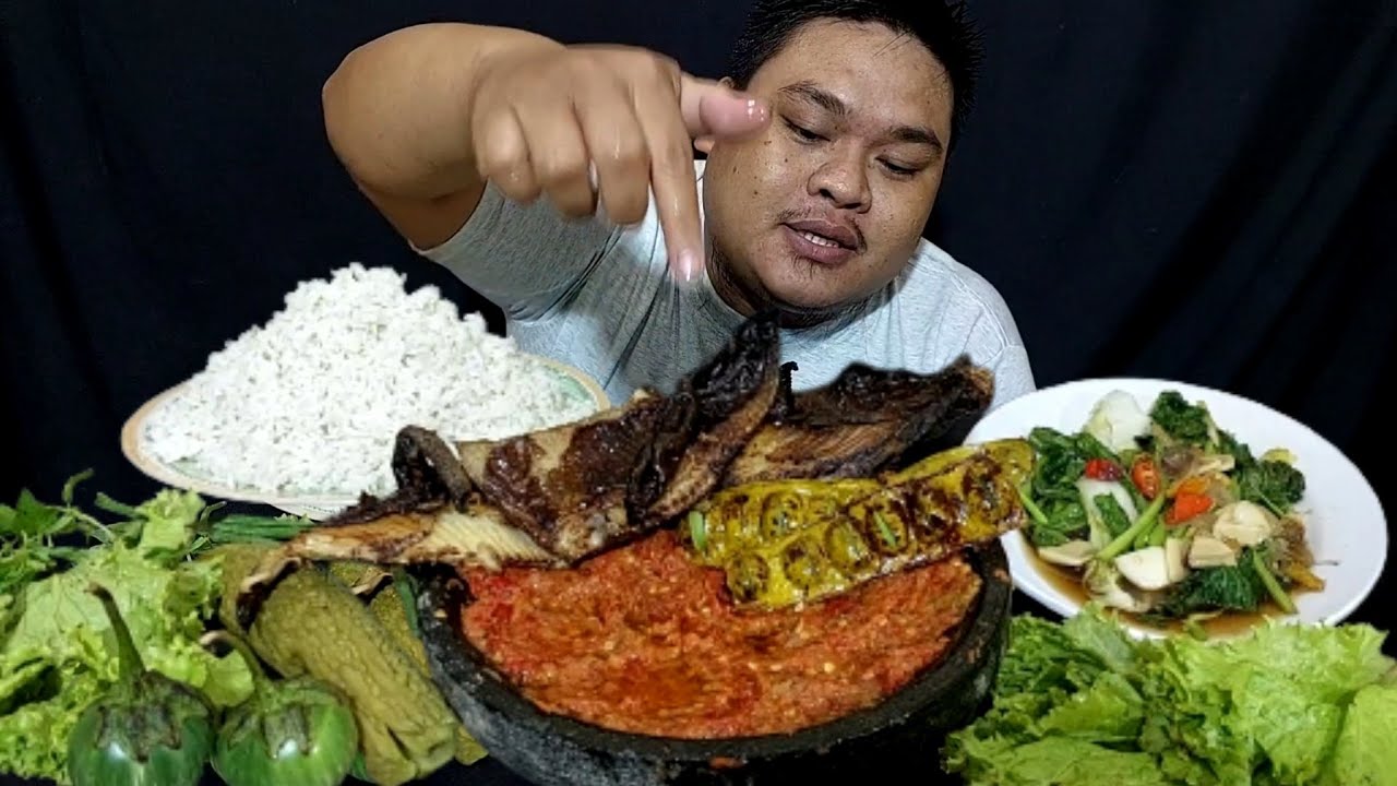 IKAN PARE ASAP LALAPAN PETE GORENG SAMBAL TERASI TUMIS SAHWI.. - YouTube