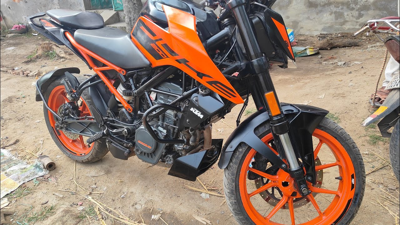 Howrah Domjur key maker KTM Duke 200 key making Pradip key makers ...