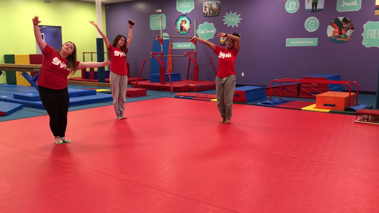Wicky Wacky Looney Hula - YouTube