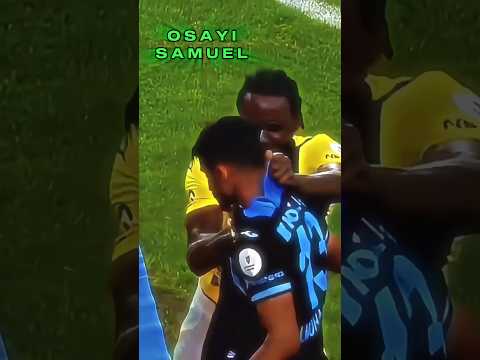 Osayi Samuel rakibinin boğazını sıkıyor 🔥😱  #osayisamuel #fenerbahçe #futbol #shorts