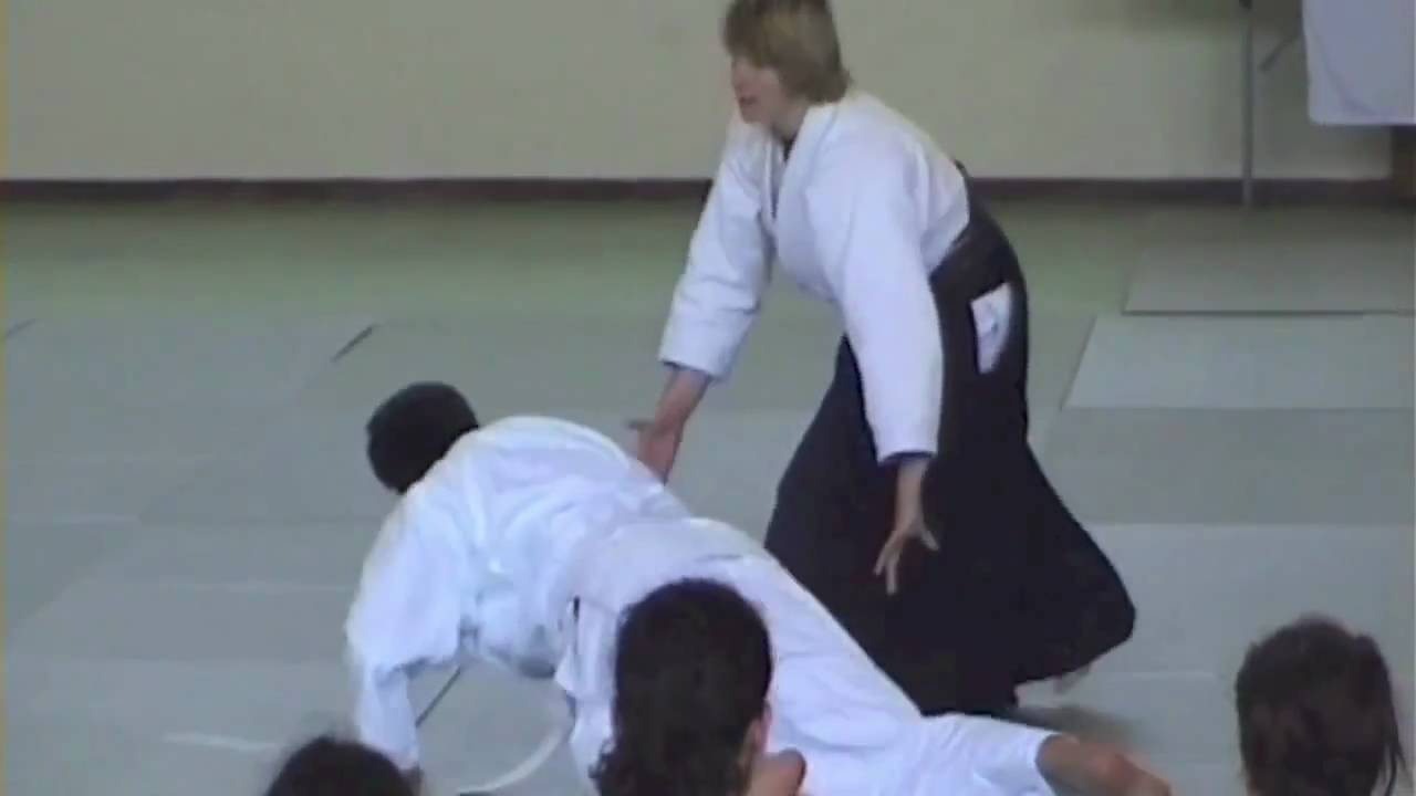Aikido of Athens-Janet Clift Sensei - YouTube