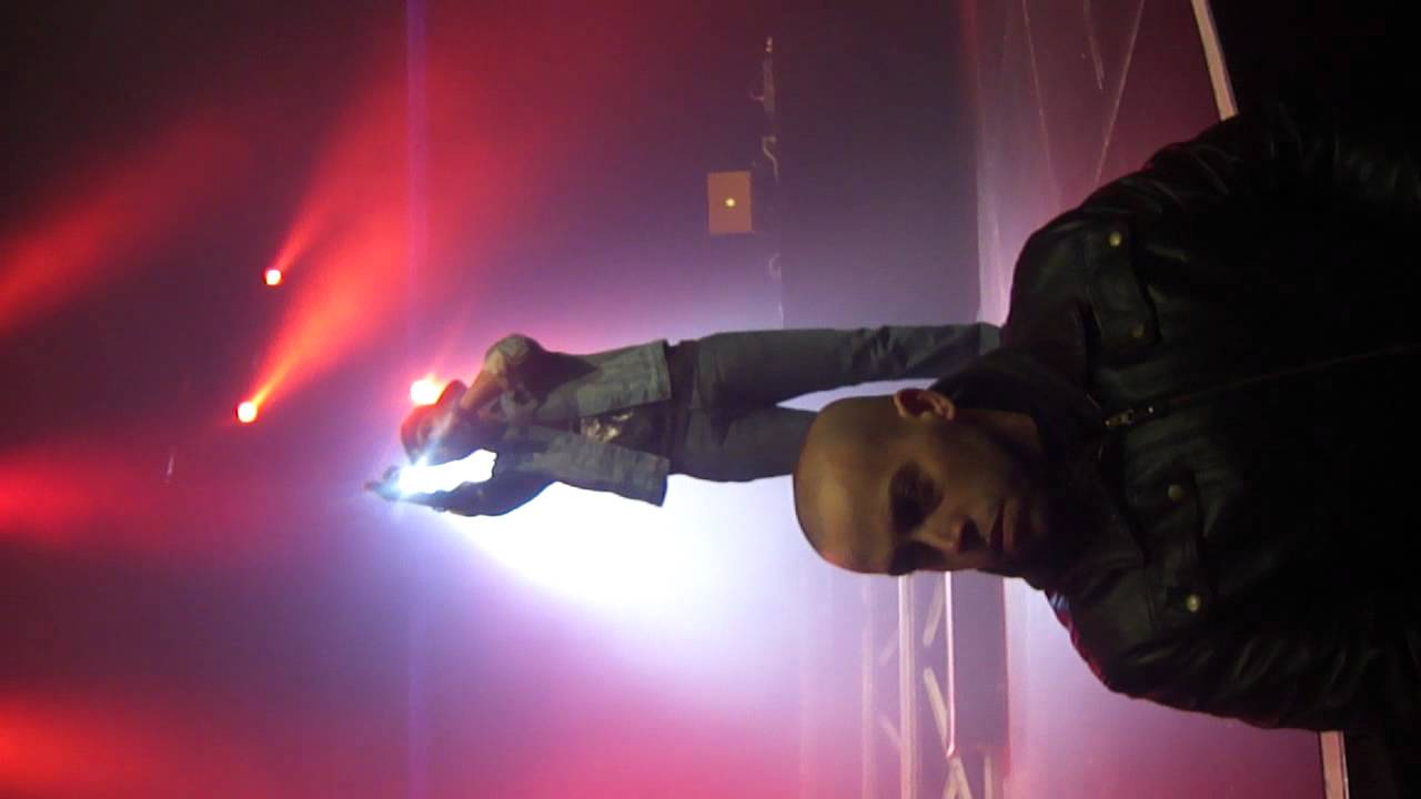 Soprano, Halla Halla, Live à l'ancienne Belgique - YouTube