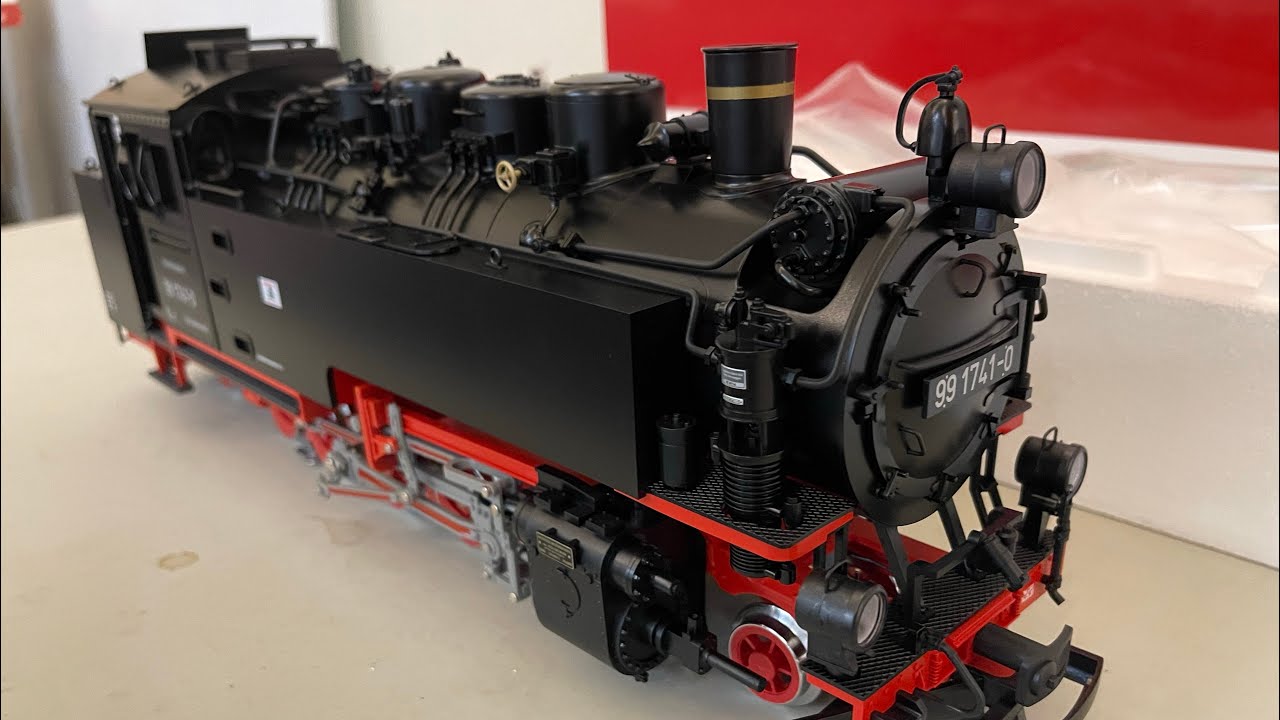 Unboxing the LGB 21481 Locomotive - YouTube