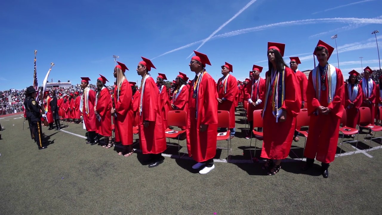 Santa Maria High graduates 520 - YouTube