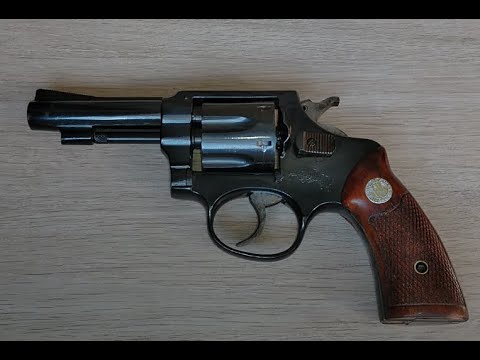 Revólver INA .32 S&W Long em raro estado de conservação! - YouTube
