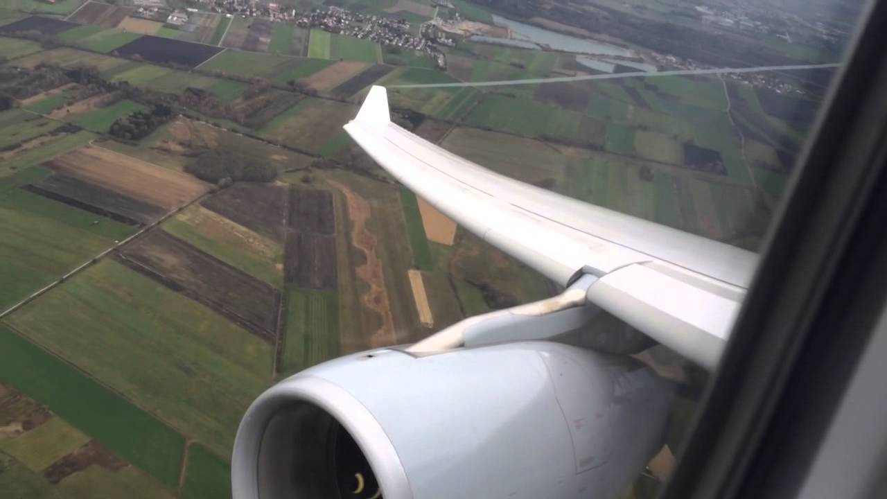 Wingtip Vortex Airbus A330 - YouTube