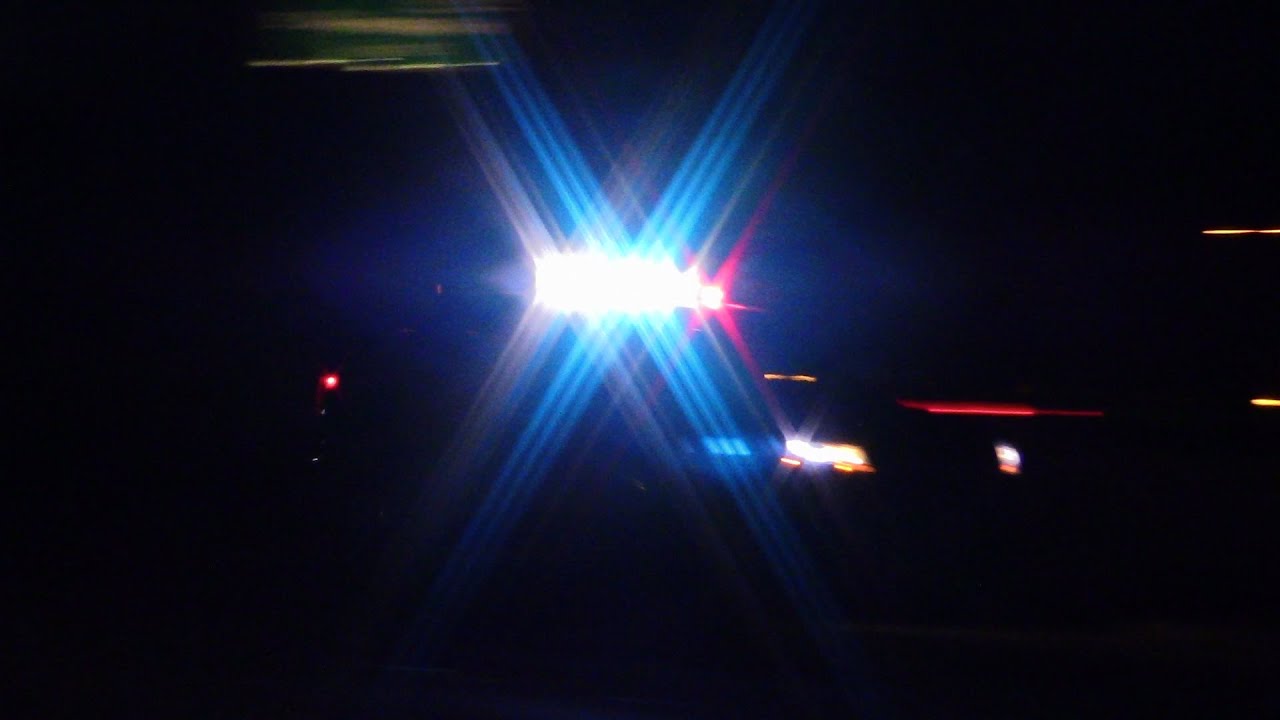 LAPD Responding Code 3 on the 405 Freeway - YouTube