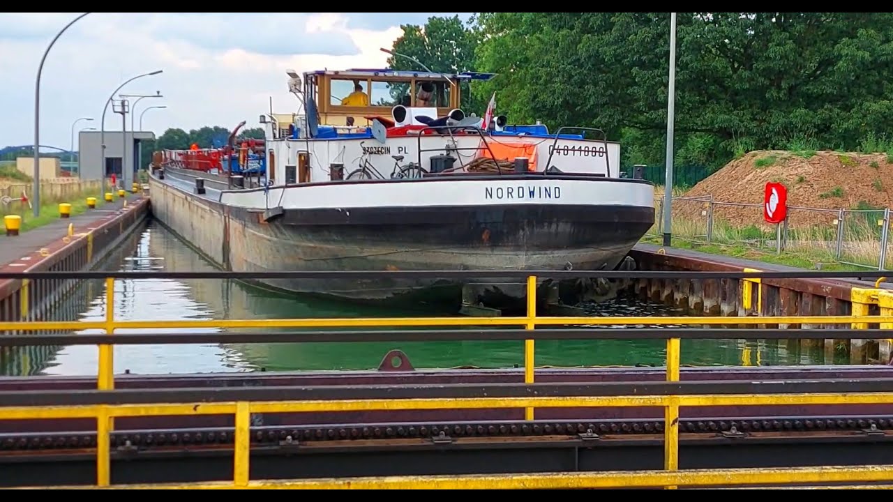 Polish Tanker Ship "Nordwind" Going Through a Ship Lock - YouTube