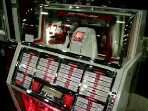 Spring 2008 Chicagoland antique coin-op show , video # 19 - YouTube