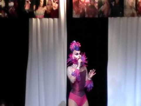 Drama Drag Treat - Nina Flowers Intro RPDR S1 & DRAMA DRAG Cast - YouTube