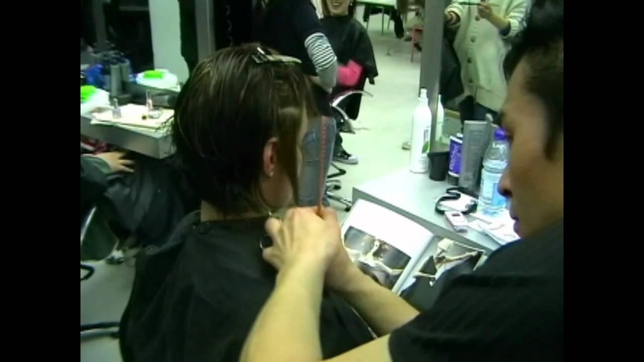 SWITCHSCISSORS' Graduation Haircut for a lady - YouTube