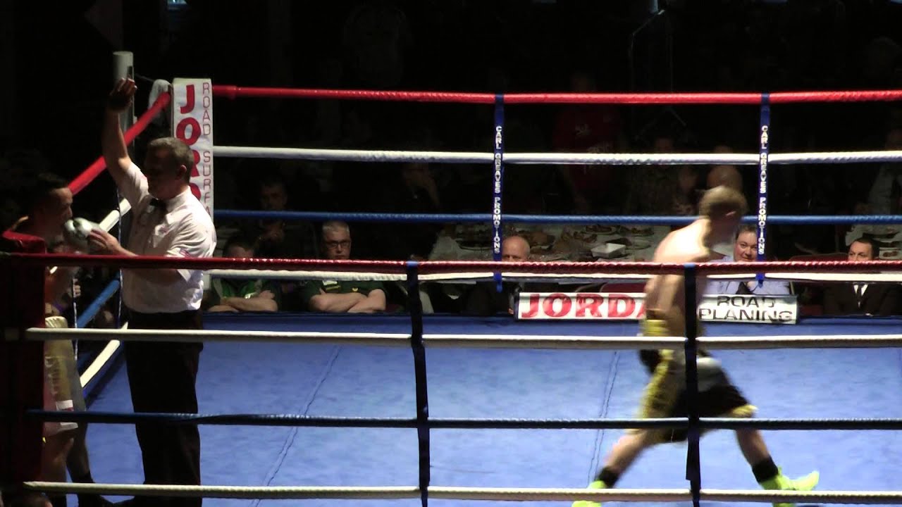 Josh Wale v Miklos Hevesi - YouTube