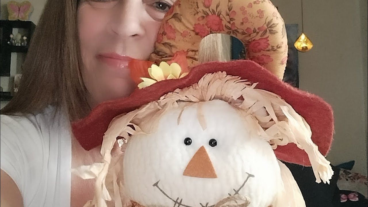 First time back at doing ASMR..Tapping, soft whispers. - YouTube