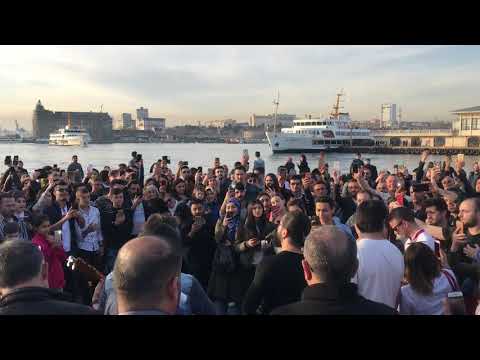 Koray Avcı kadıköy canlı performans