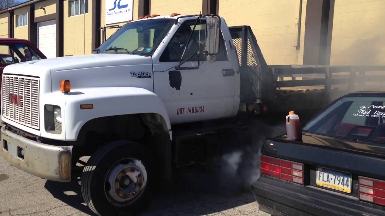 GMC Topkick Cat 3116 Cold Start - YouTube