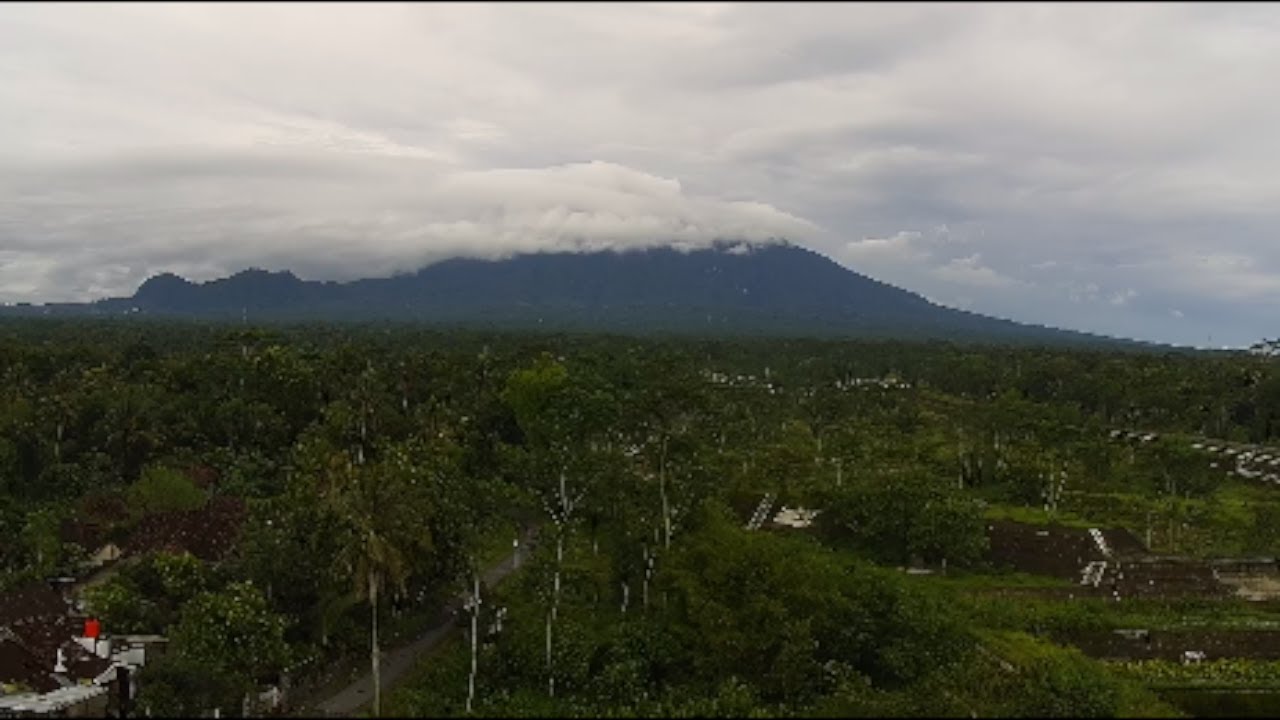 Live Gunung Merapi Hari ini - YouTube