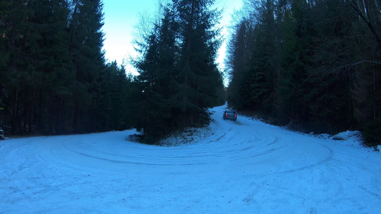 Passat B5.5 TDI 4motion snow drift - YouTube