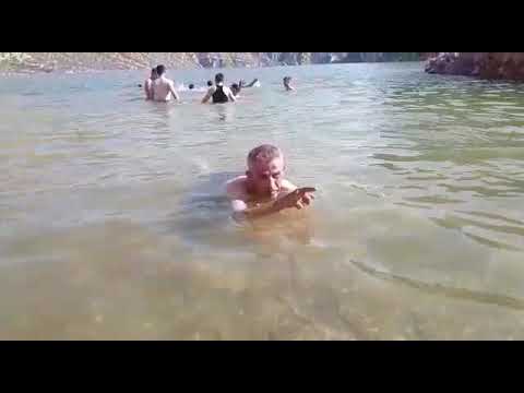 sular altında kalan siirt kezer yolu baraj suyunda kısa bi mola bulundugumuz yer asfalt yold