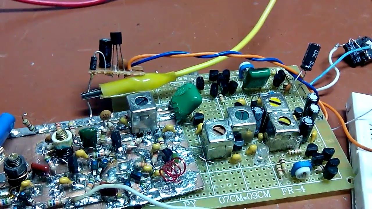 Adding AFC to the superhet FM receiver - YouTube