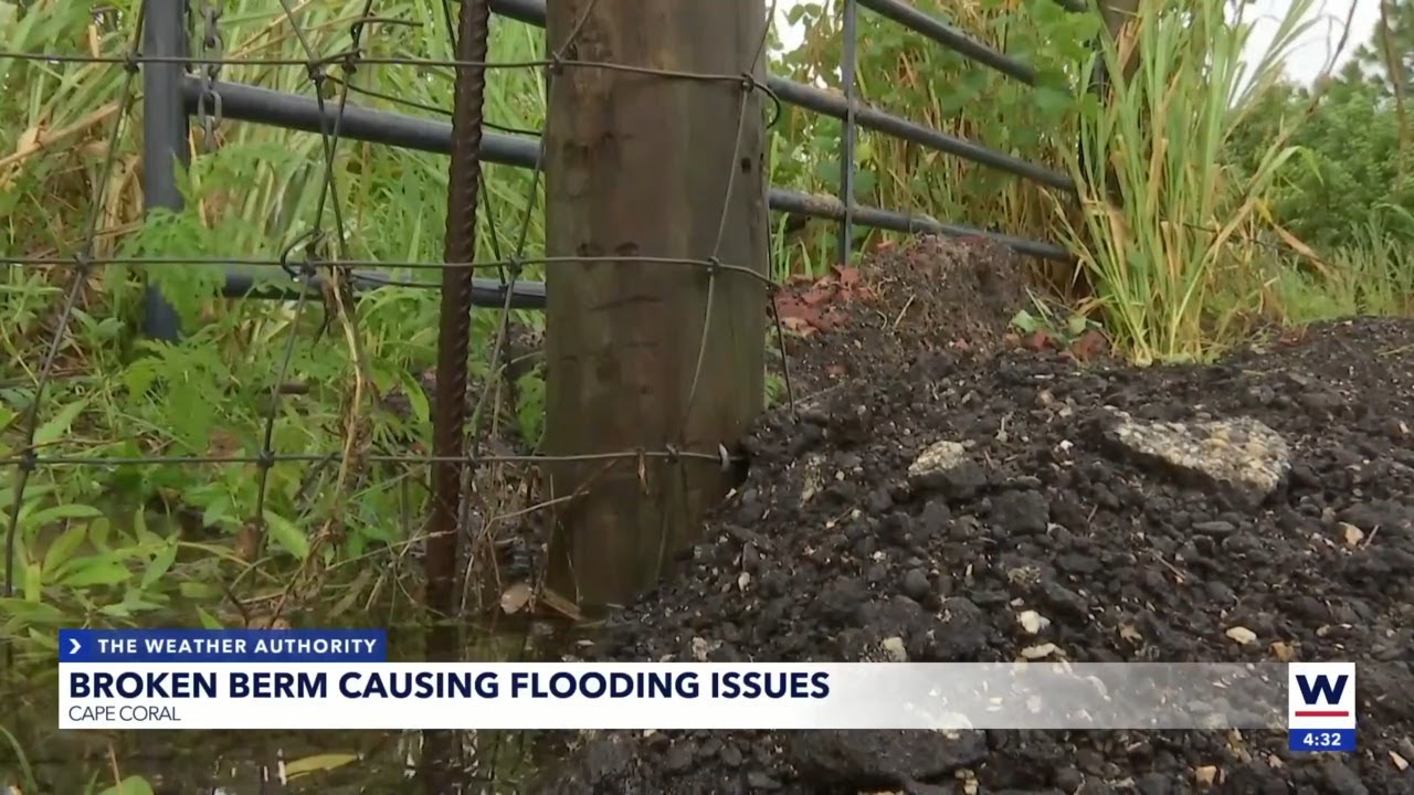 Broken berm causes flooding in Cape Coral neighborhood - YouTube