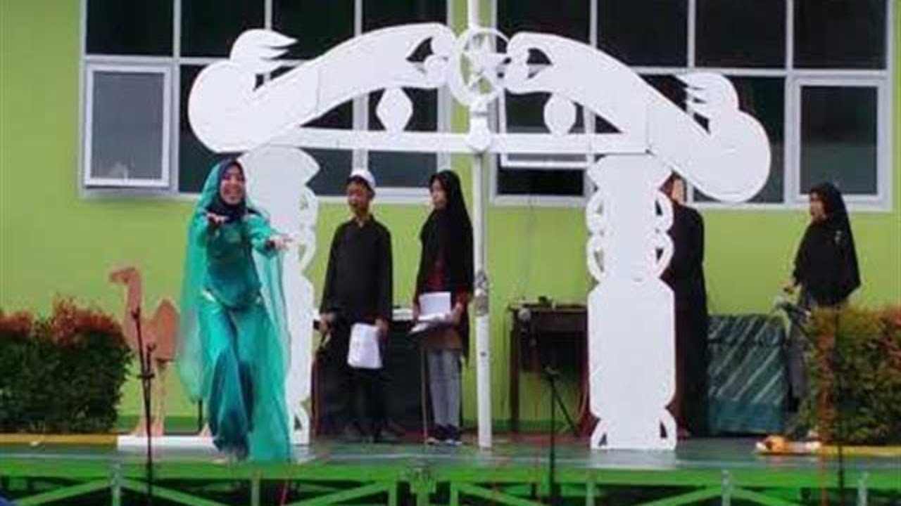 PENTAS SENI ENGLISH CLUB SMP Negeri 1 Garut - YouTube