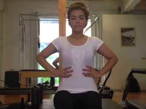 พิลาทิสประเทศไทย การหายใจของพิลาทิส Pilates Lateral breathing - YouTube