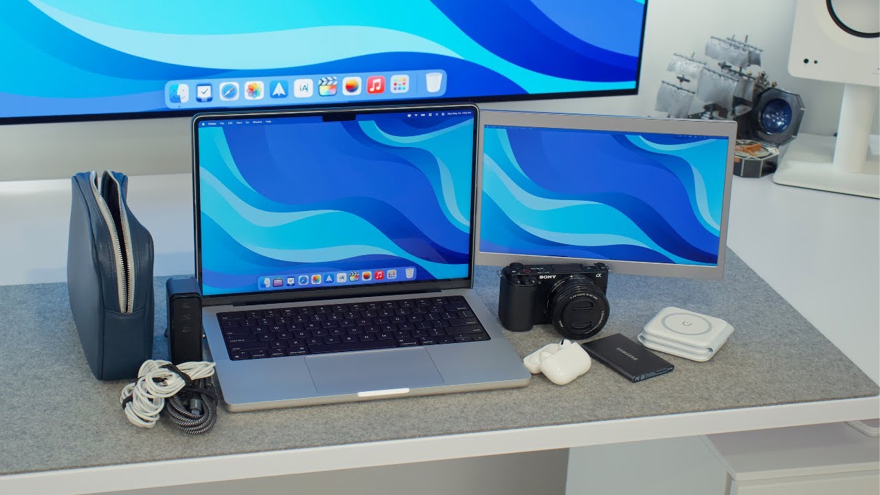 My Essential Tech Travel Setup - YouTube