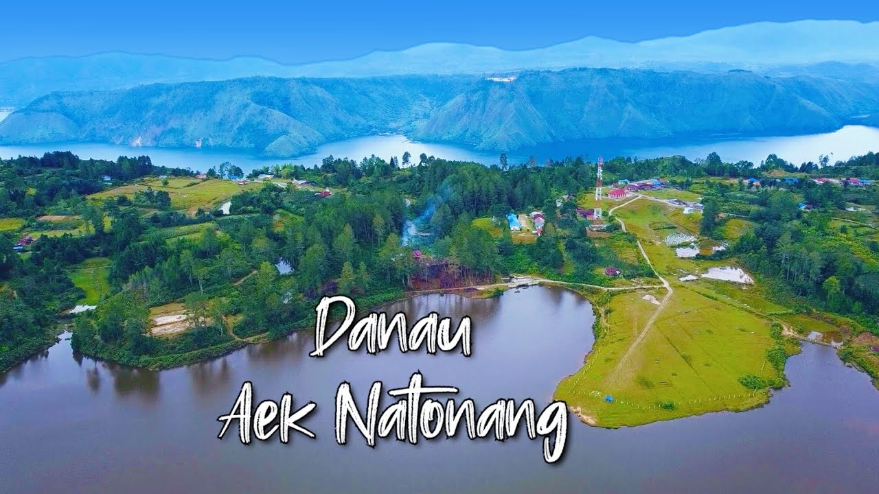 Terbang Diatas Danau Aek Natonang - YouTube