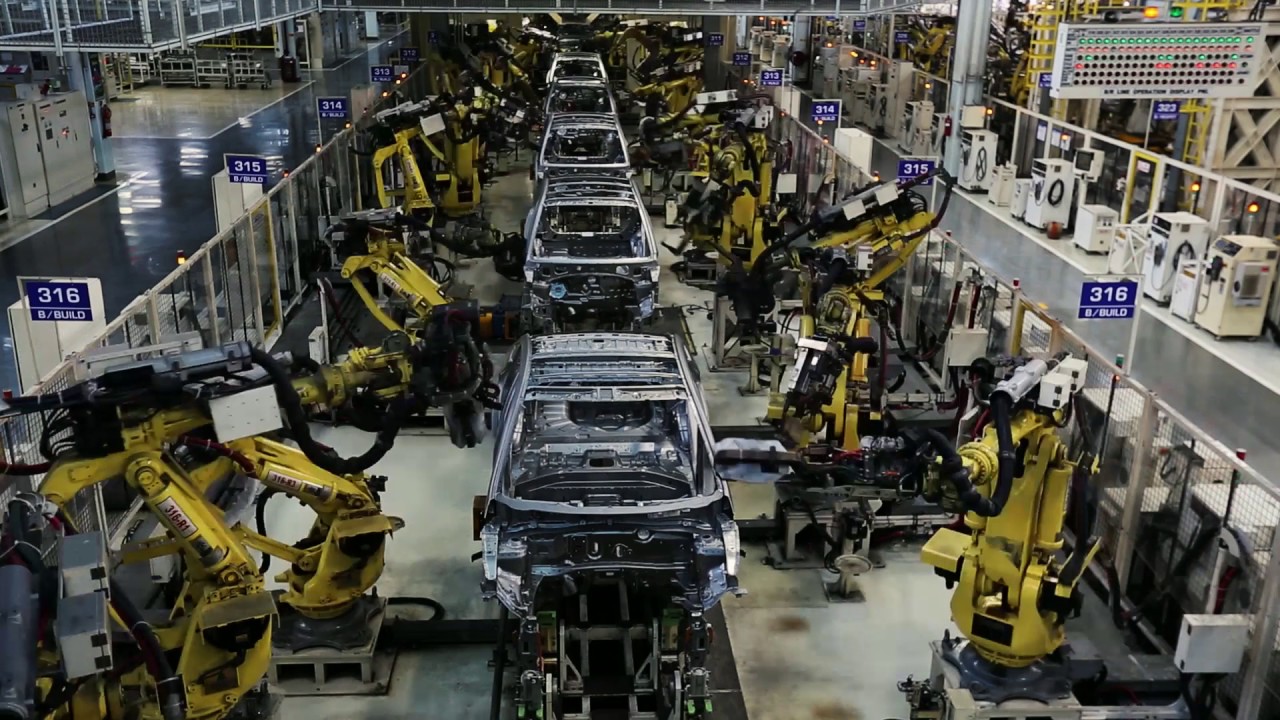 How Digital Transformation is Revolutionizing Manufacturing - YouTube