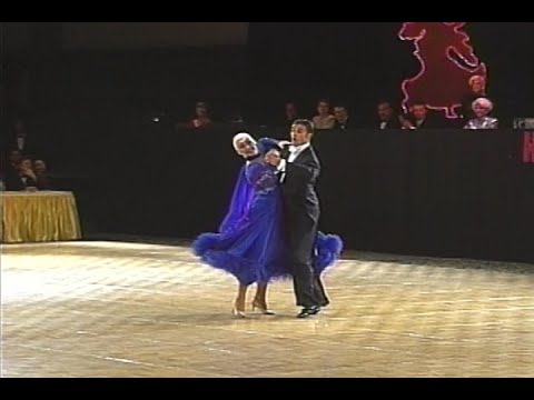Luca Baricchi & Loraine Barry - Ballroom Showdance - YouTube