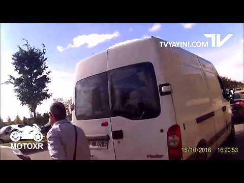 Yayaya Sen Niye Aynaya Bakmıyorsun Diyen Motorcu