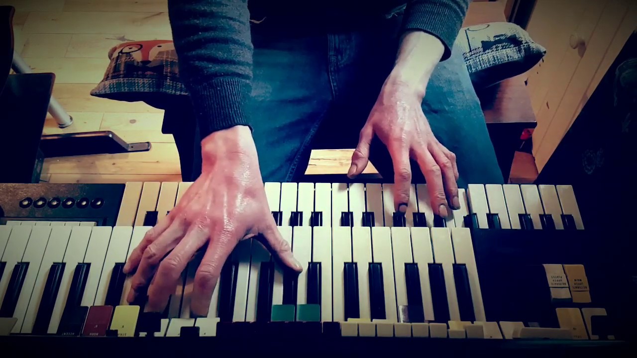 Hammond N-300 electric organ tour - YouTube