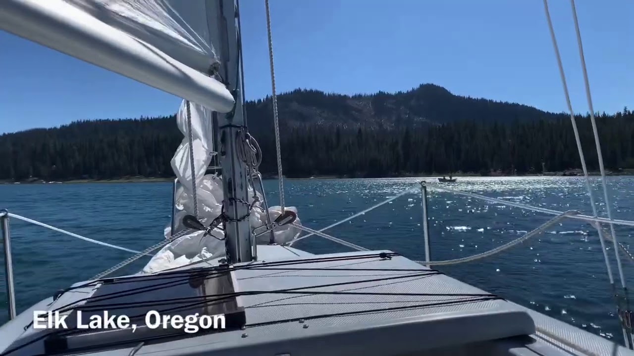 Sailing 21’ Venture “One Fiddy” at Elk Lake, Oregon - YouTube