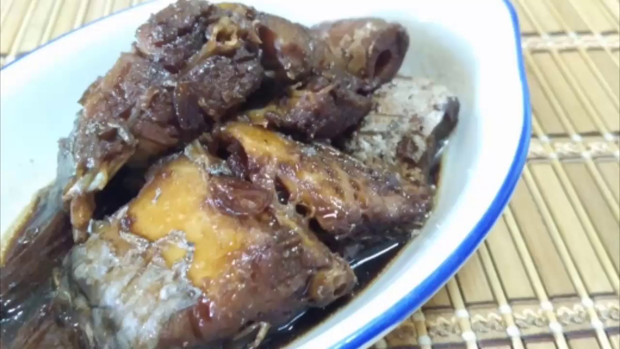 ADOBONG ISDA WITH LEMON GRASS - YouTube