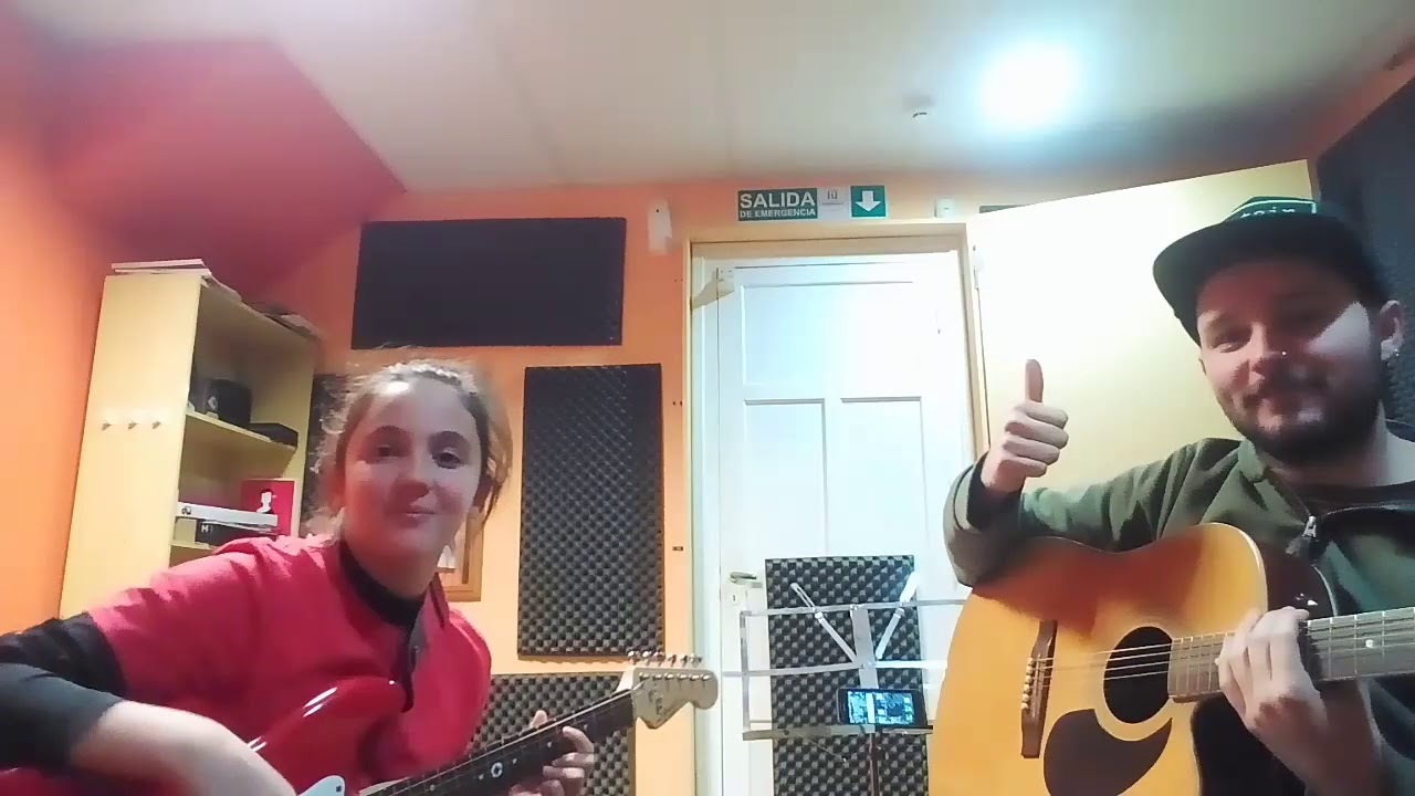 Tocando en clase con EL PROFE NACHO - YouTube