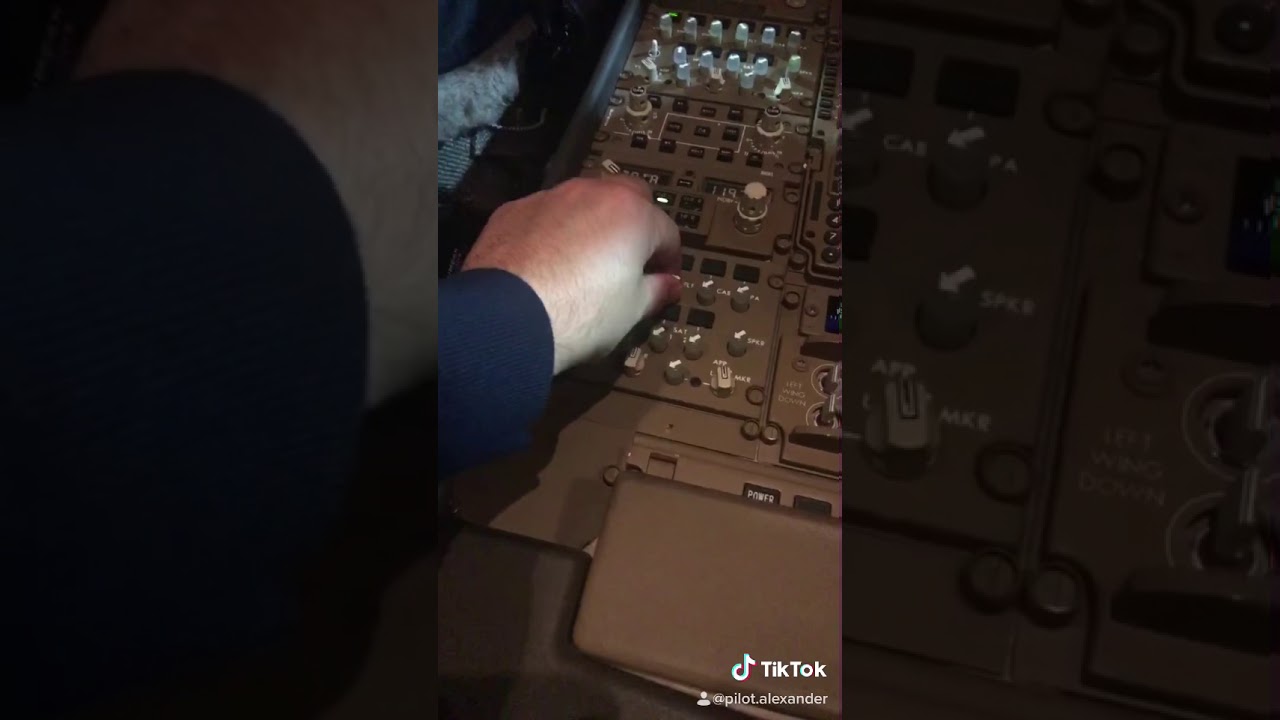 Boeing 777 Jump seat Radio Panel - Pilot Alexander ️ - YouTube