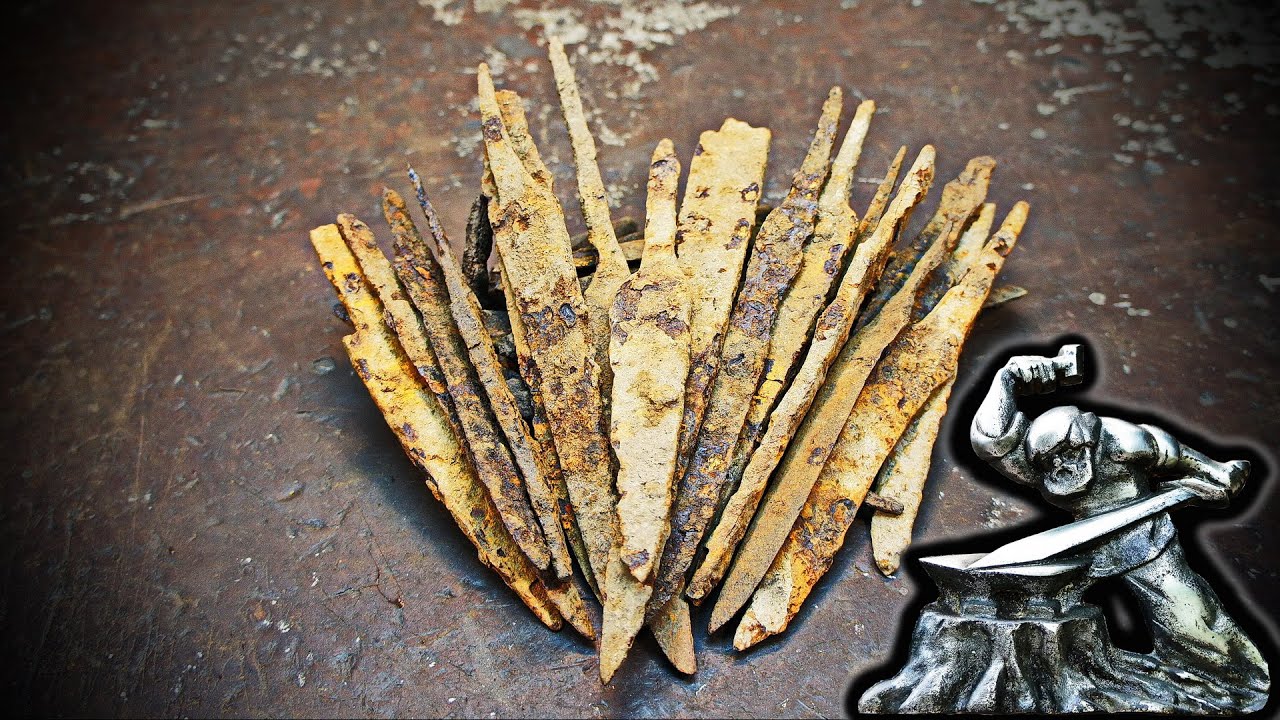 Damascus steel from 1000 year old knife blades. - YouTube