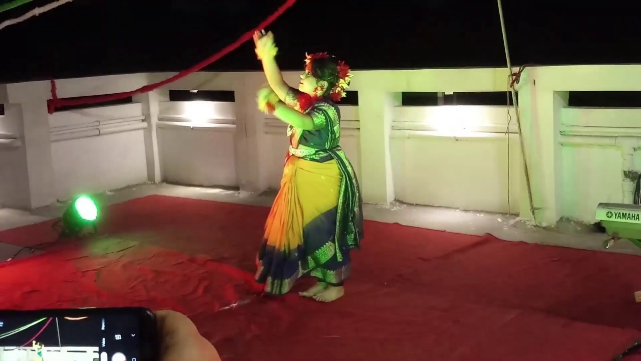 BOSONTO ESE GECHE (DANCE BY ANGELINA) - YouTube