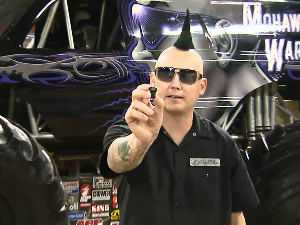 Monster Jam - Mohawk Warrior Monster Truck K'NEX - YouTube