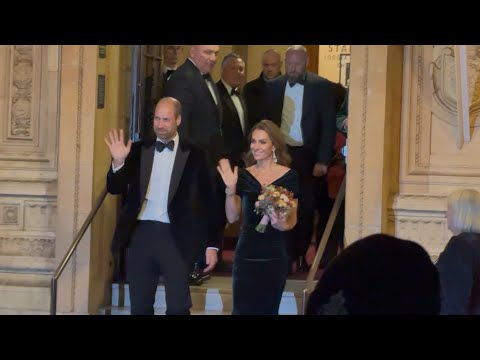 PRINCESS KATE STEALS THE SHOW IN ELEGANT EMERALD VELVET ✨