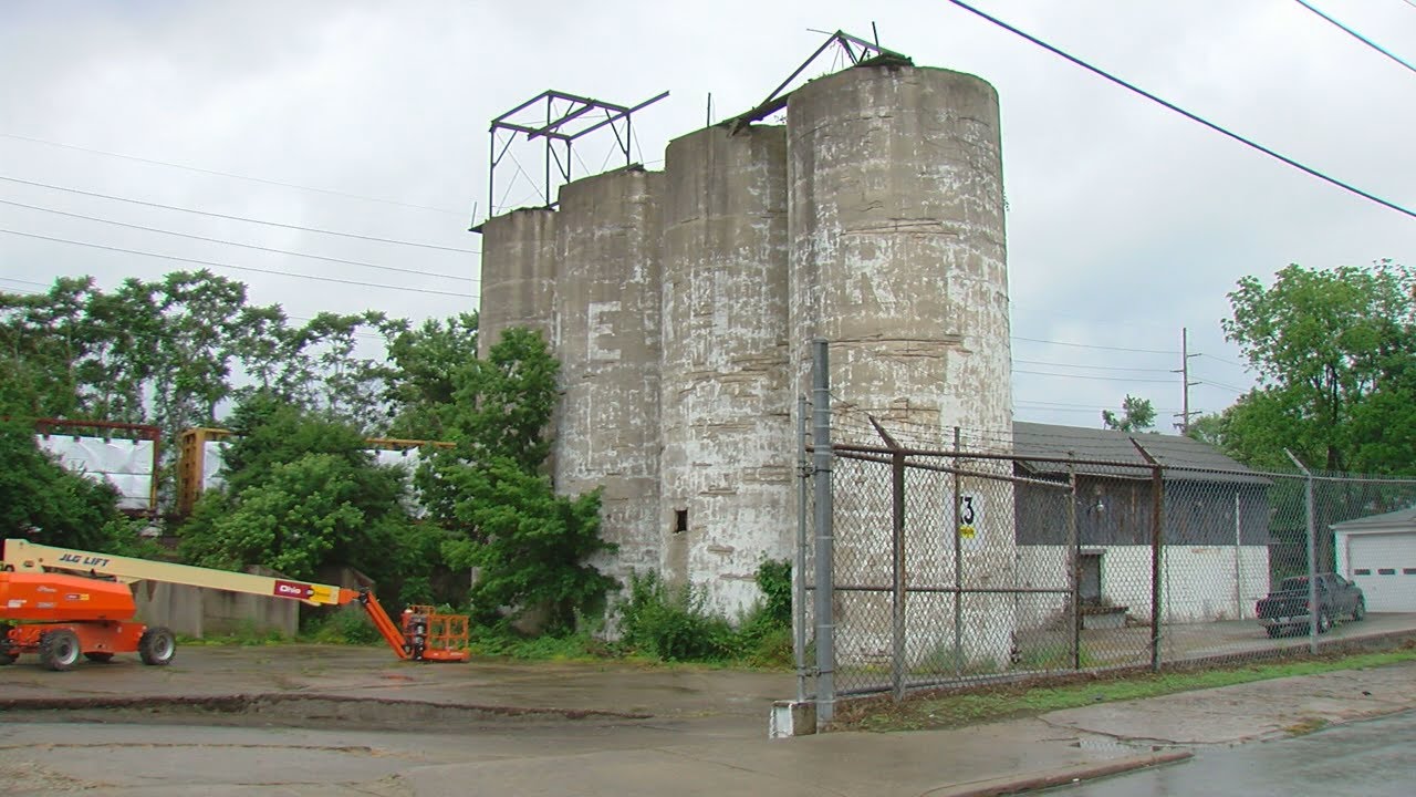 Silos long a part of Dayton, KY, landscape to be demolished - YouTube