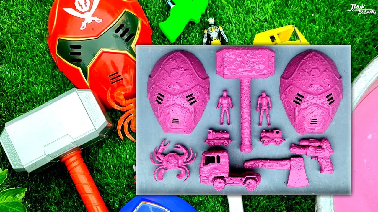 Menemukan Mainan Mobil Mobilan Berwarna Pink, Topeng Robot Power Ranger ...