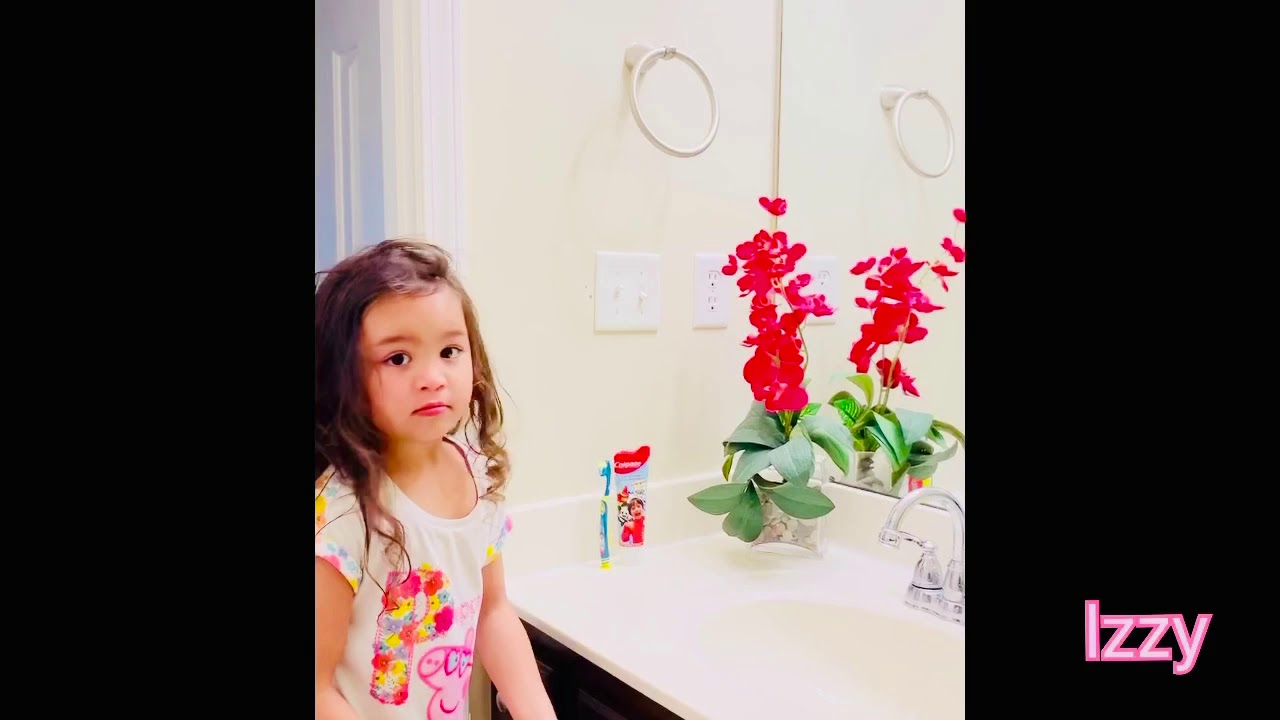 Little nosy neighbor 😅 - YouTube